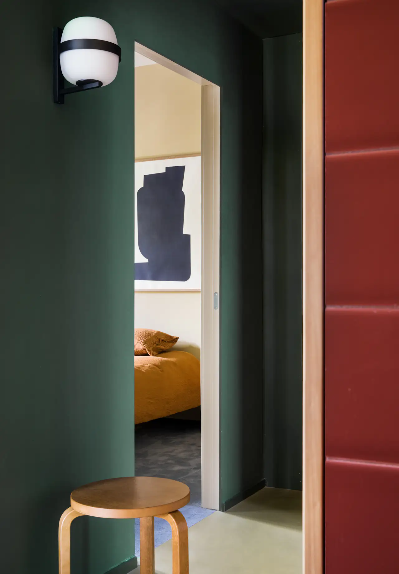 Photo 13 of 15 in A Crimson Curtain Makes This Madrid Flat Look Like a ...