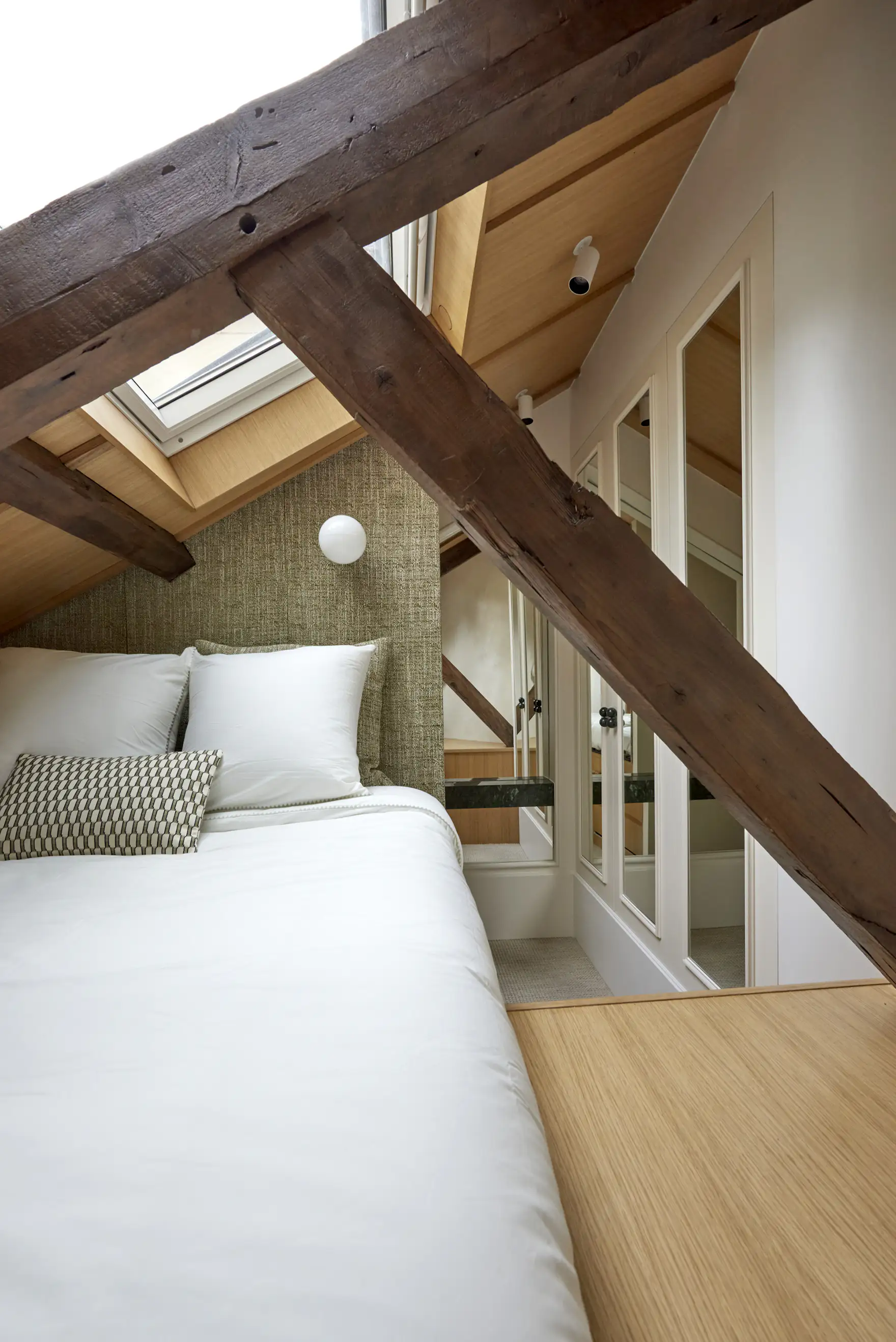 Photo 16 of 17 in In Paris, an 1800s Horse Stable Is Now an Earth-Toned ...