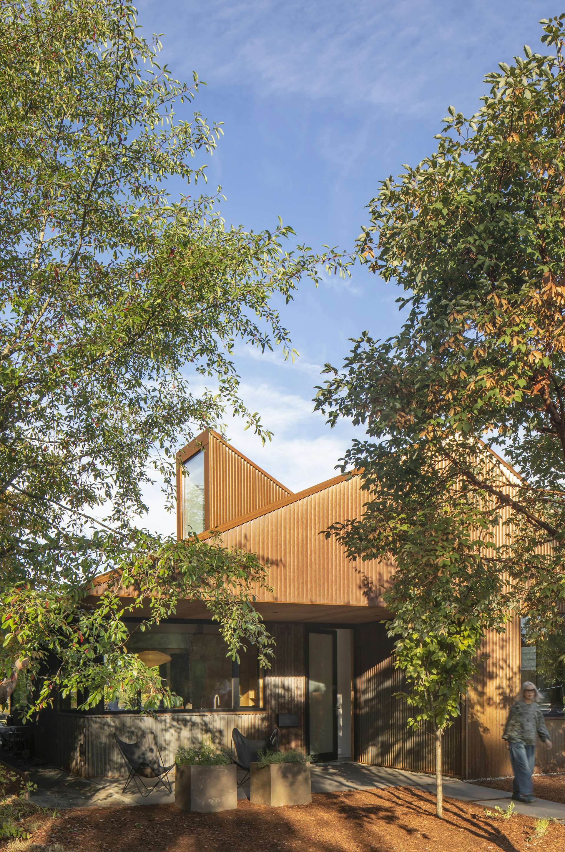 Photo 4 of 18 in A Couple in Their 70s Made Downsizing Easy by Building ...