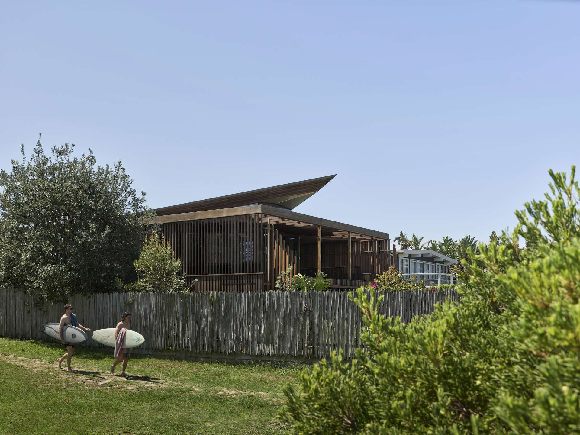 Photo 4 of 22 in In Australia, a Beach Shack Beloved by Locals Gets a ...