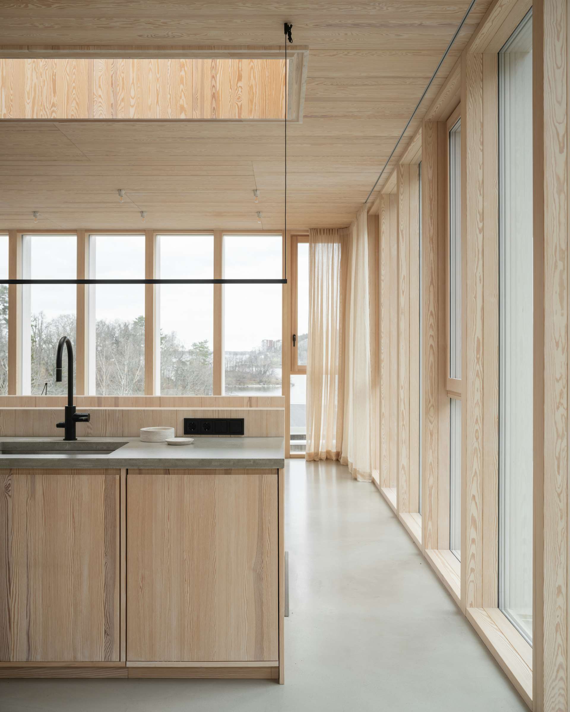 Photo 8 of 12 in Why Does This Swedish Home Look So Crisp? The Wood ...