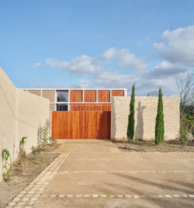 Photo 2 of 19 in Breeze-Block Walls and Pavilions Make This Spanish ...