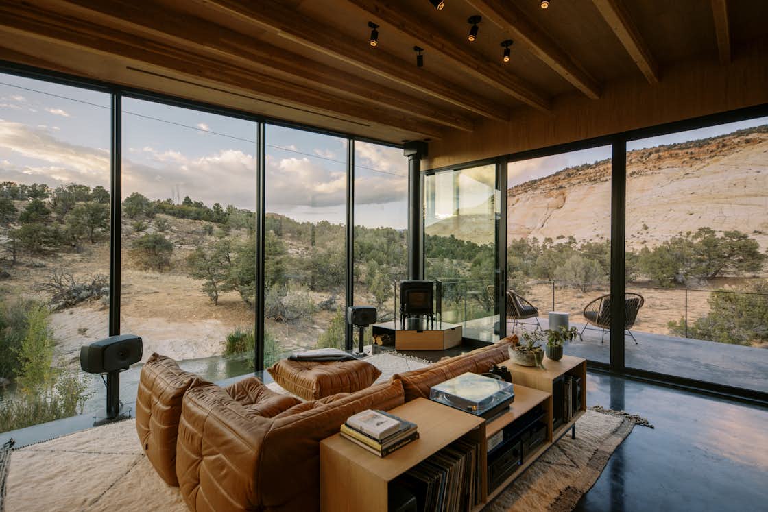 Photo 7 of 17 in A Late-in-Life Home Designer Just Created a Bachelor’s ...