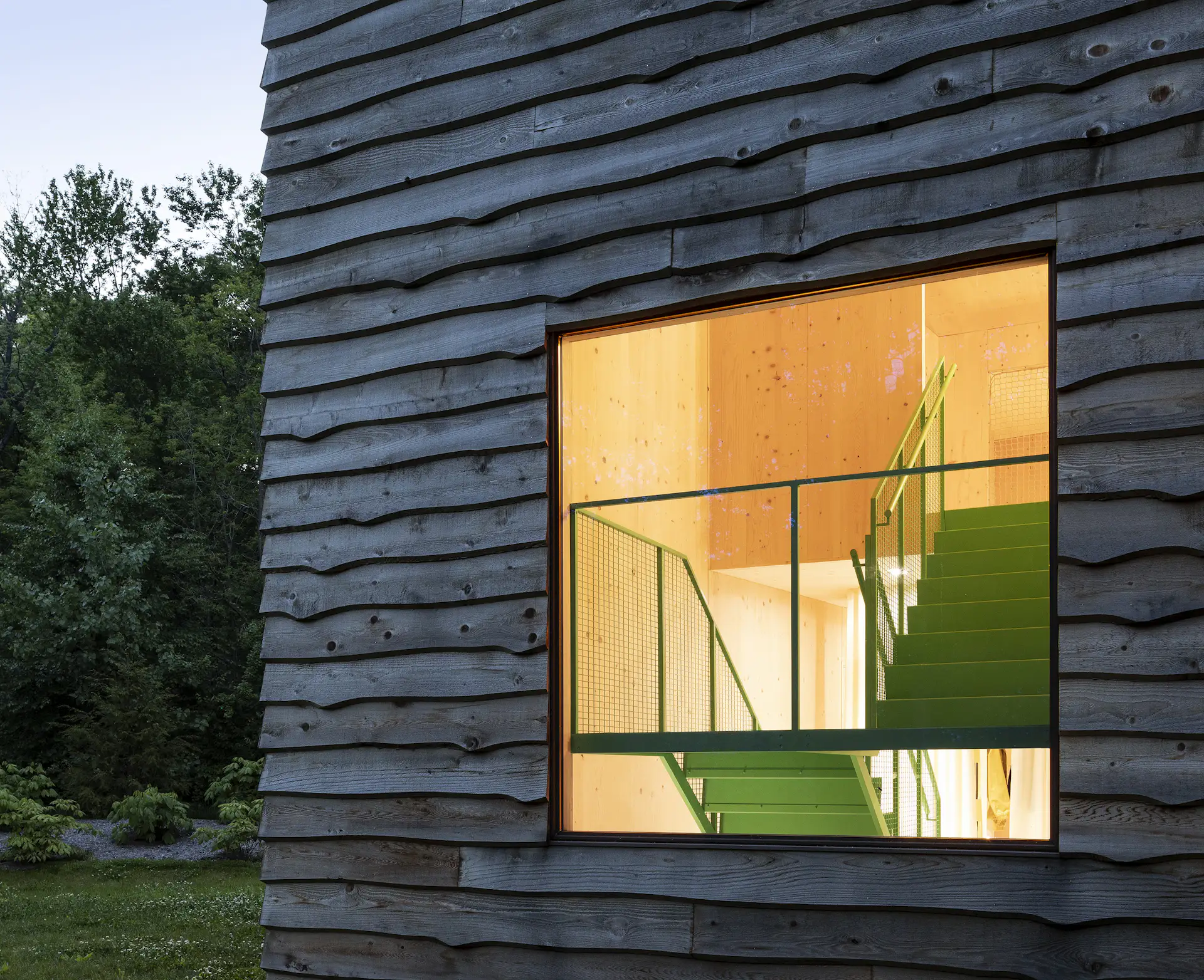 Photo 5 of 13 in Live-Edge Siding Covers This Prefab Cabin in Upstate ...