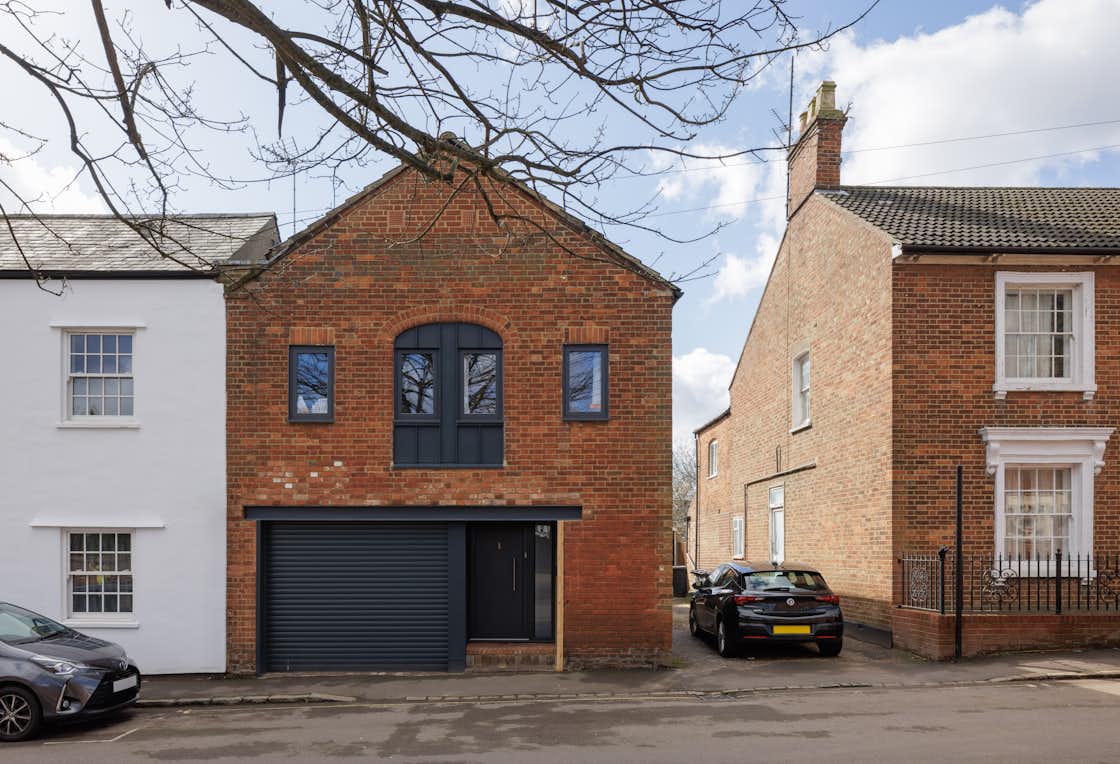Photo 6 of 15 in Before & After: A Brick Hayloft in England Gets a ...