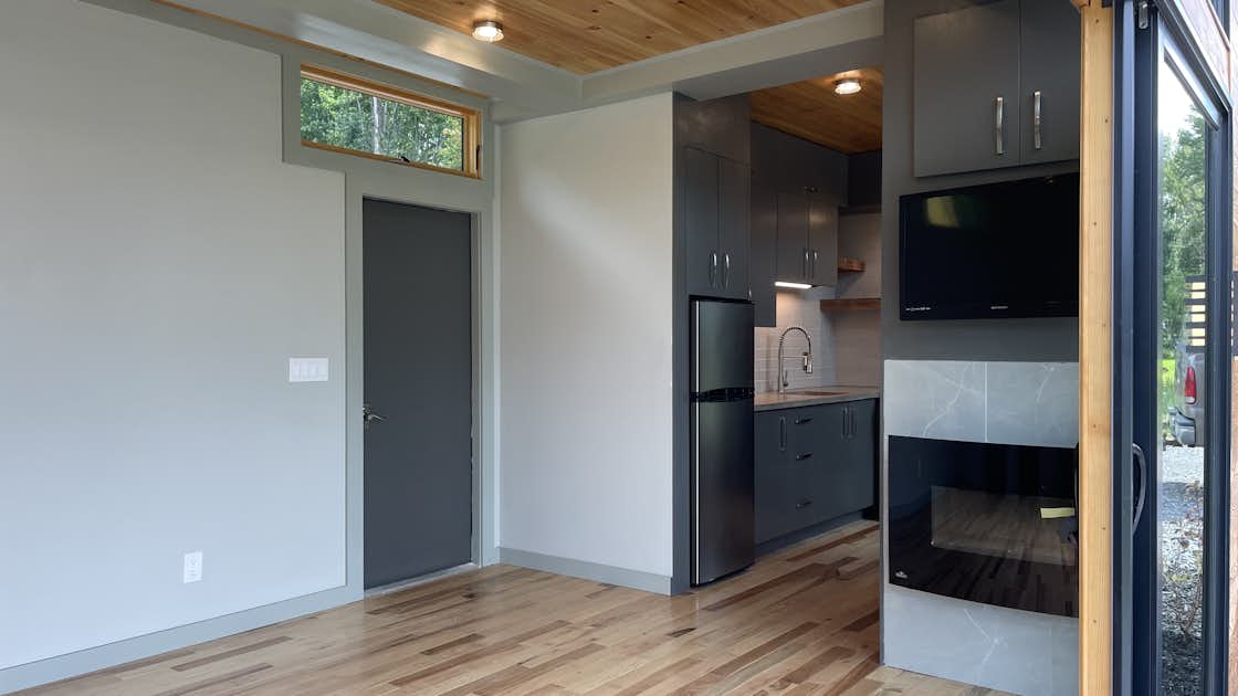 Photo 6 of 7 in Modern Shipping Container House by Andrea Nentwick - Dwell