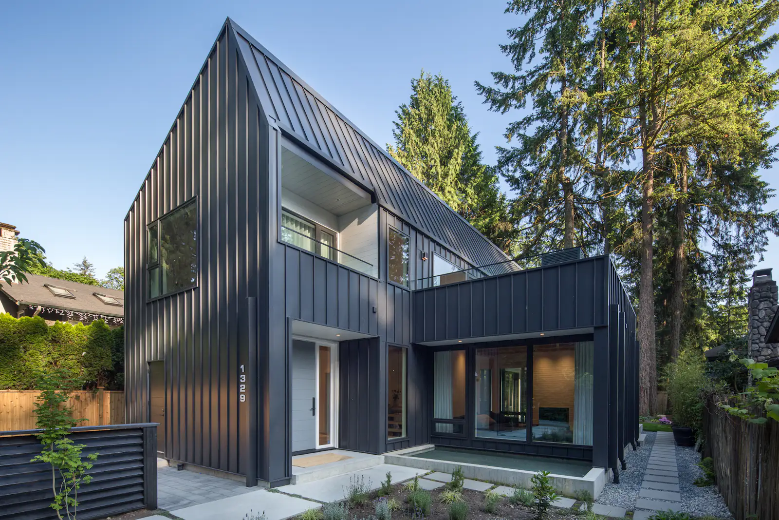 Modern Barn (12 Photos) - Dwell