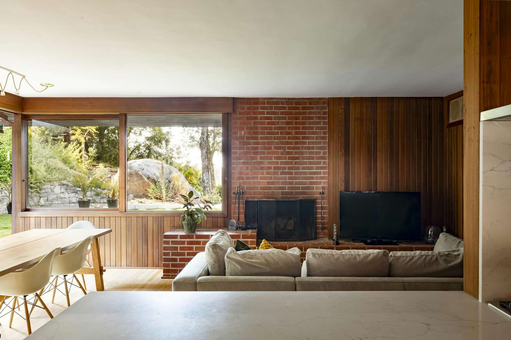 Photo 12 of 31 in The Wexler House by Lloyd Ruocco by Jeff Walker - Dwell
