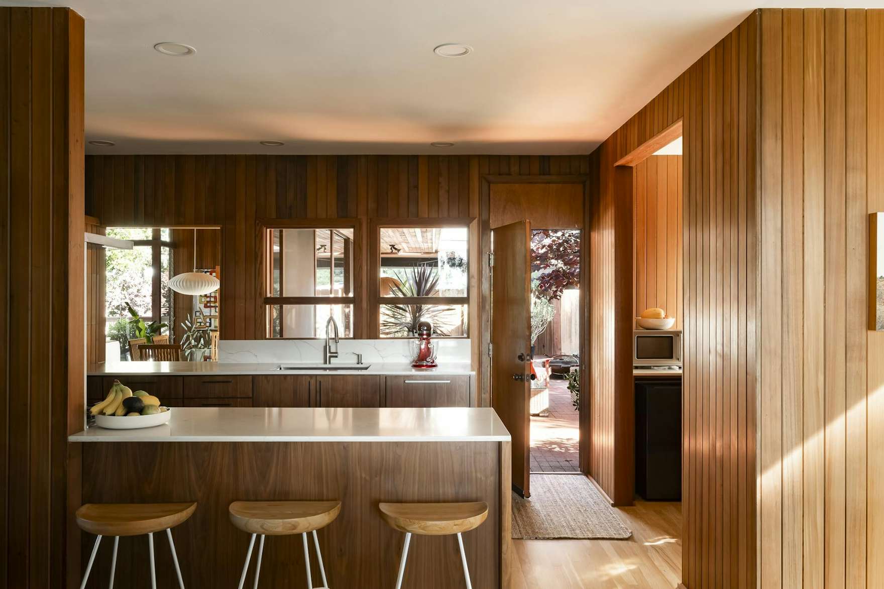 Photo 11 of 31 in The Wexler House by Lloyd Ruocco by Jeff Walker - Dwell