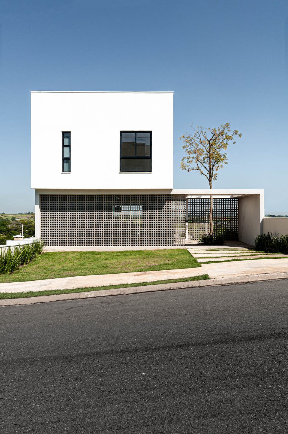 Itu House posted by Denis Fujii (41 Photos) - Dwell