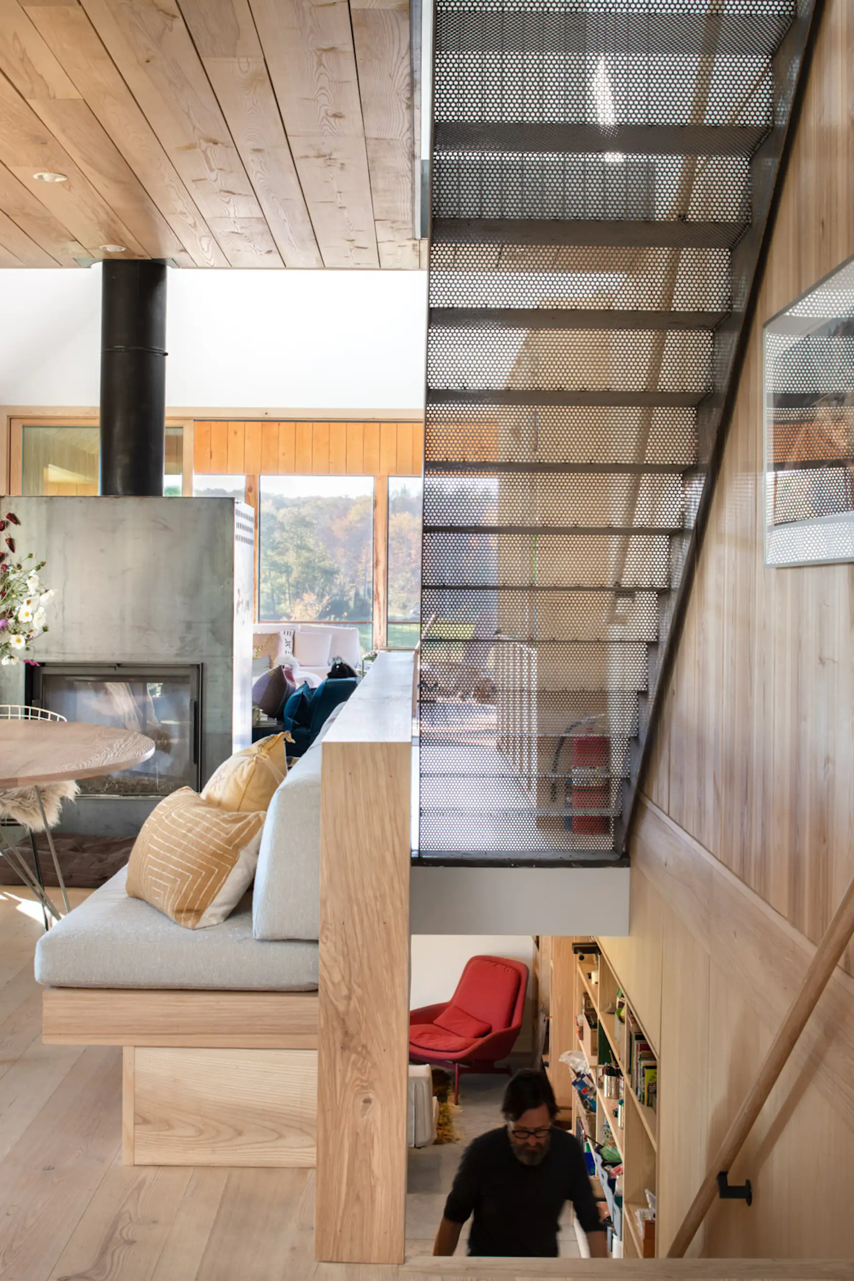Photo 16 of 25 in The Newman-Stanton House by Michael Morrow - Dwell