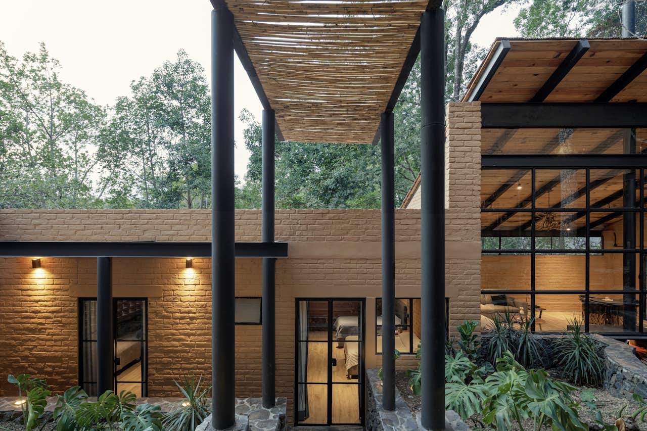 Patio House (17 Photos) - Dwell