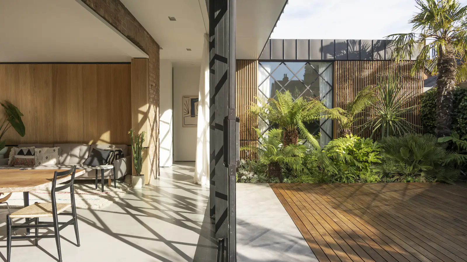 Cross House (22 Photos) - Dwell