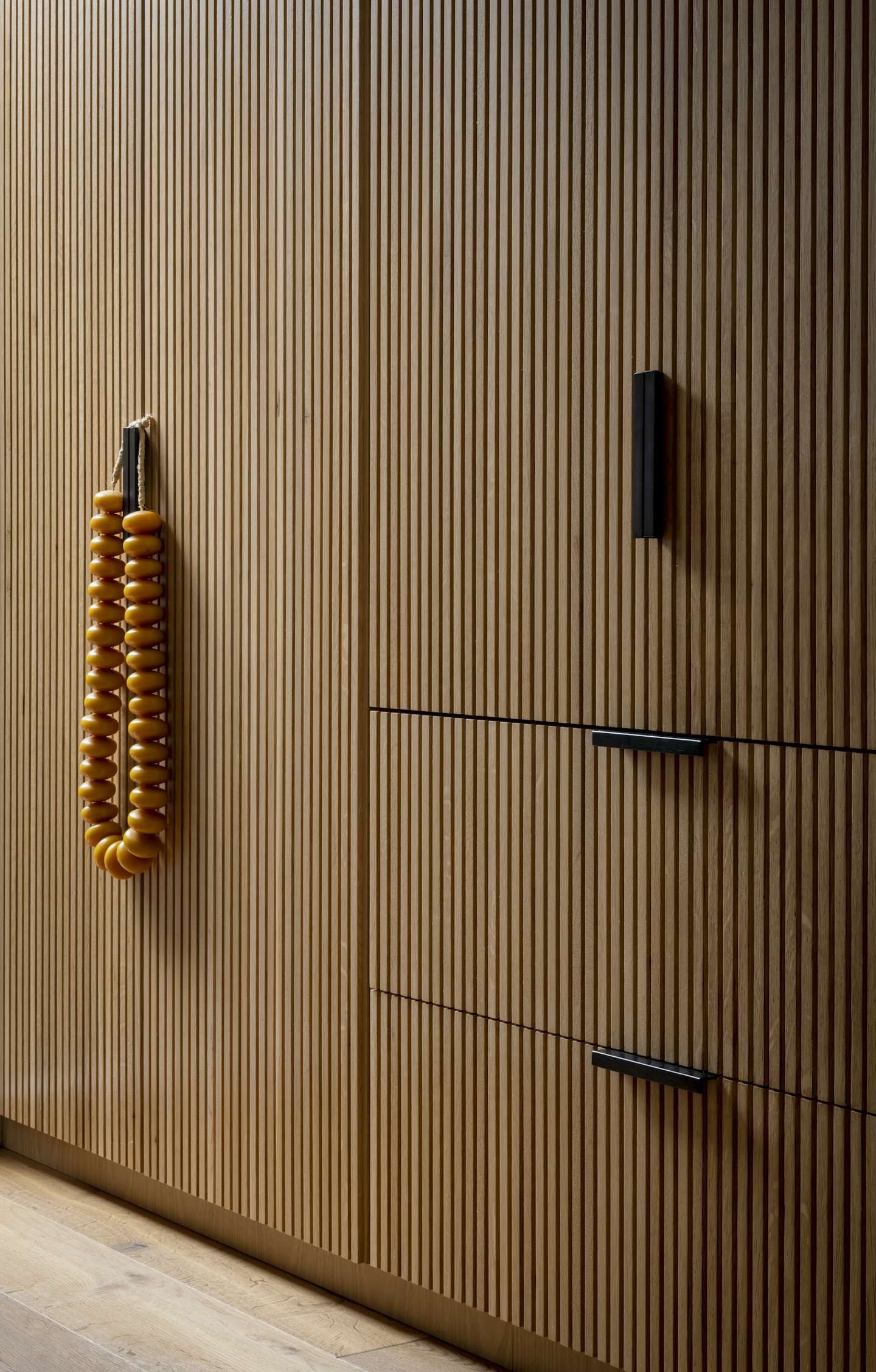 Photo 10 of 11 in A Refreshed Midcentury Seattle House Keeps the ...