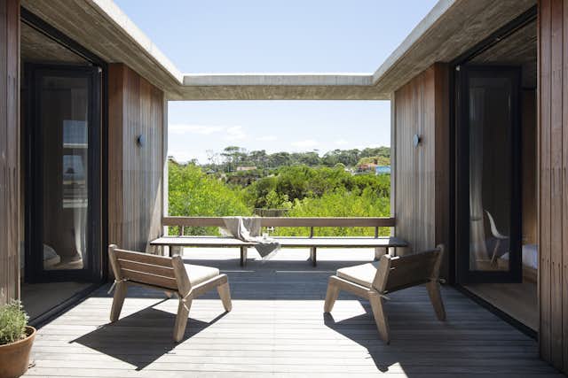 Photo 9 of 19 in This Airy Home on Stilts Is One South American Family’s Beach Retreat for All ...