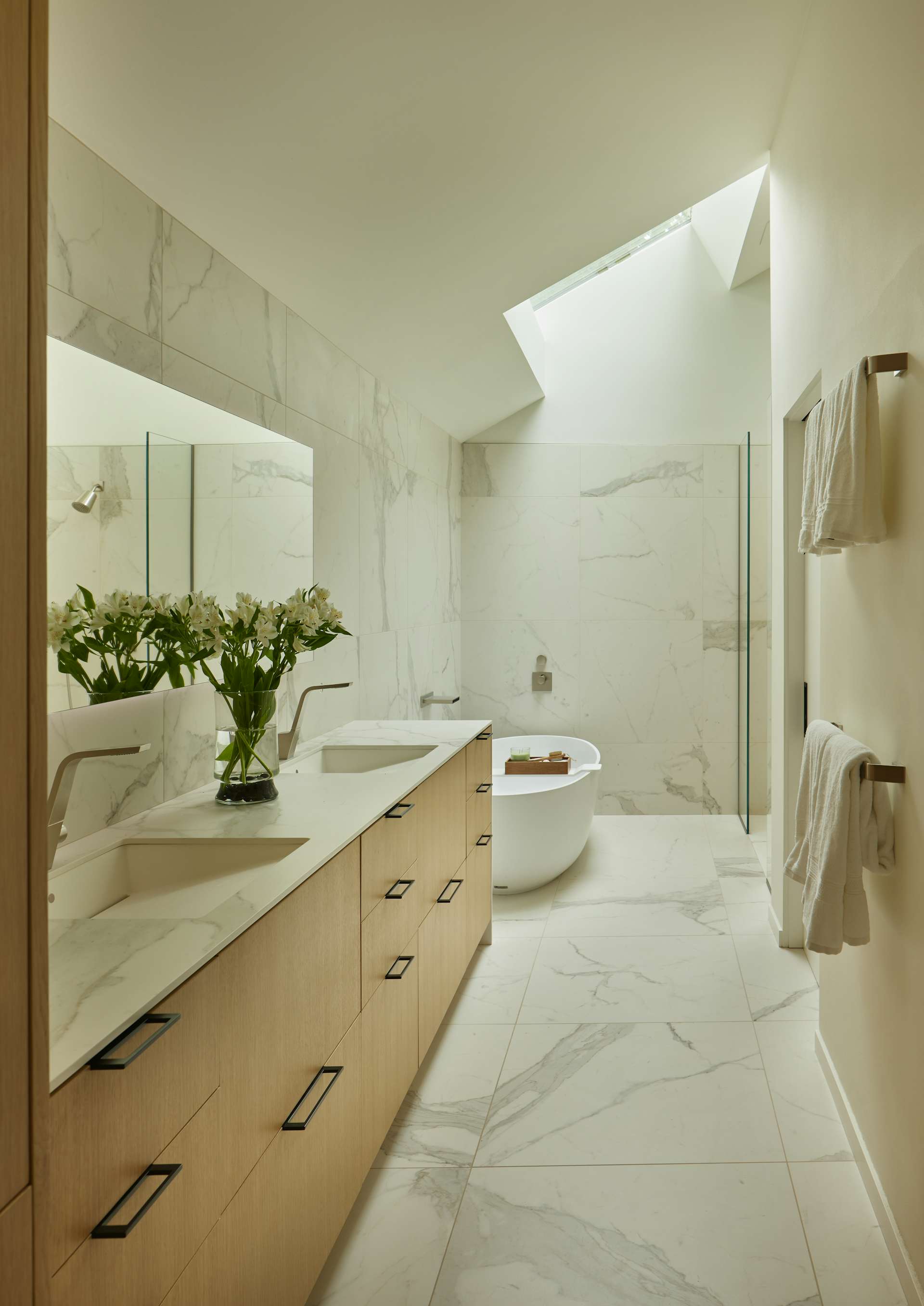 Photo 16 of 25 in Before & After: A Big Stair Moment Steps Up a ’90s ...