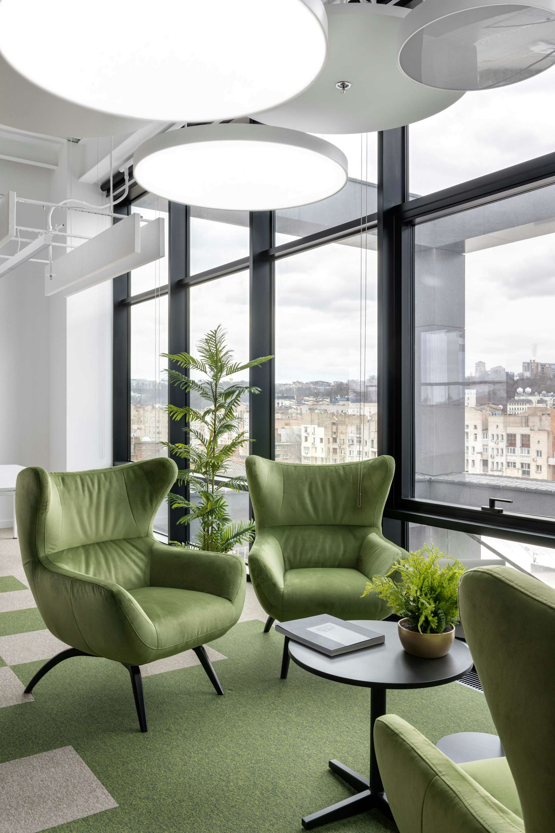 GENESIS Office (19 Photos) - Dwell