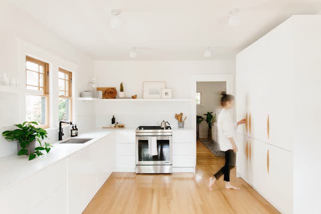 Photo 2 of 26 in Alberta Residence by Ment Architecture - Dwell