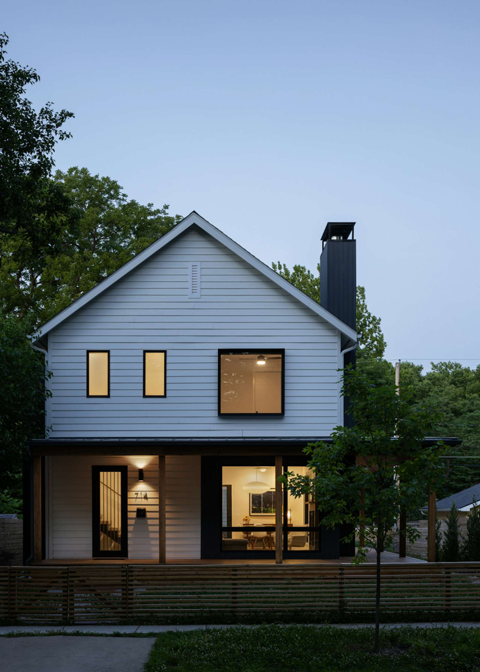 Modular Modern Farmhouse (14 Photos) - Dwell