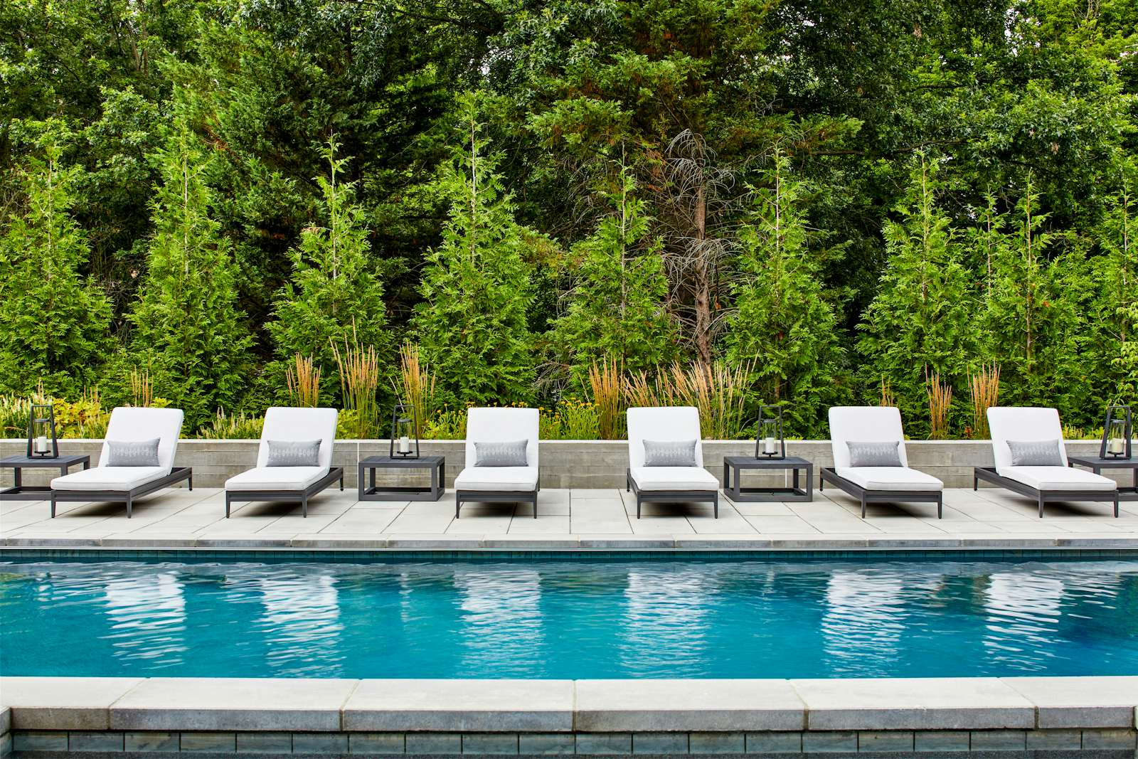 Franklin Park Pool House (10 Photos) - Dwell