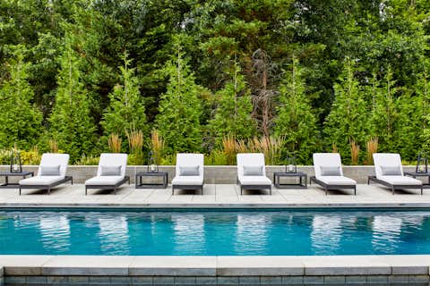 Franklin Park Pool House (10 Photos) - Dwell