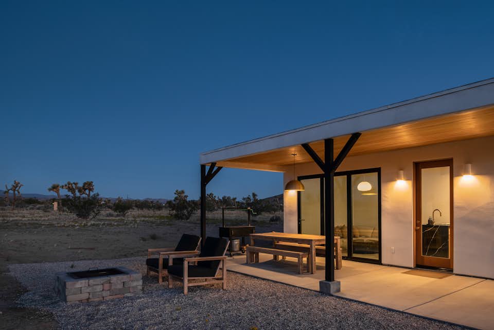 Joshua Tree Desert Minimal New Build (24 Photos) - Dwell