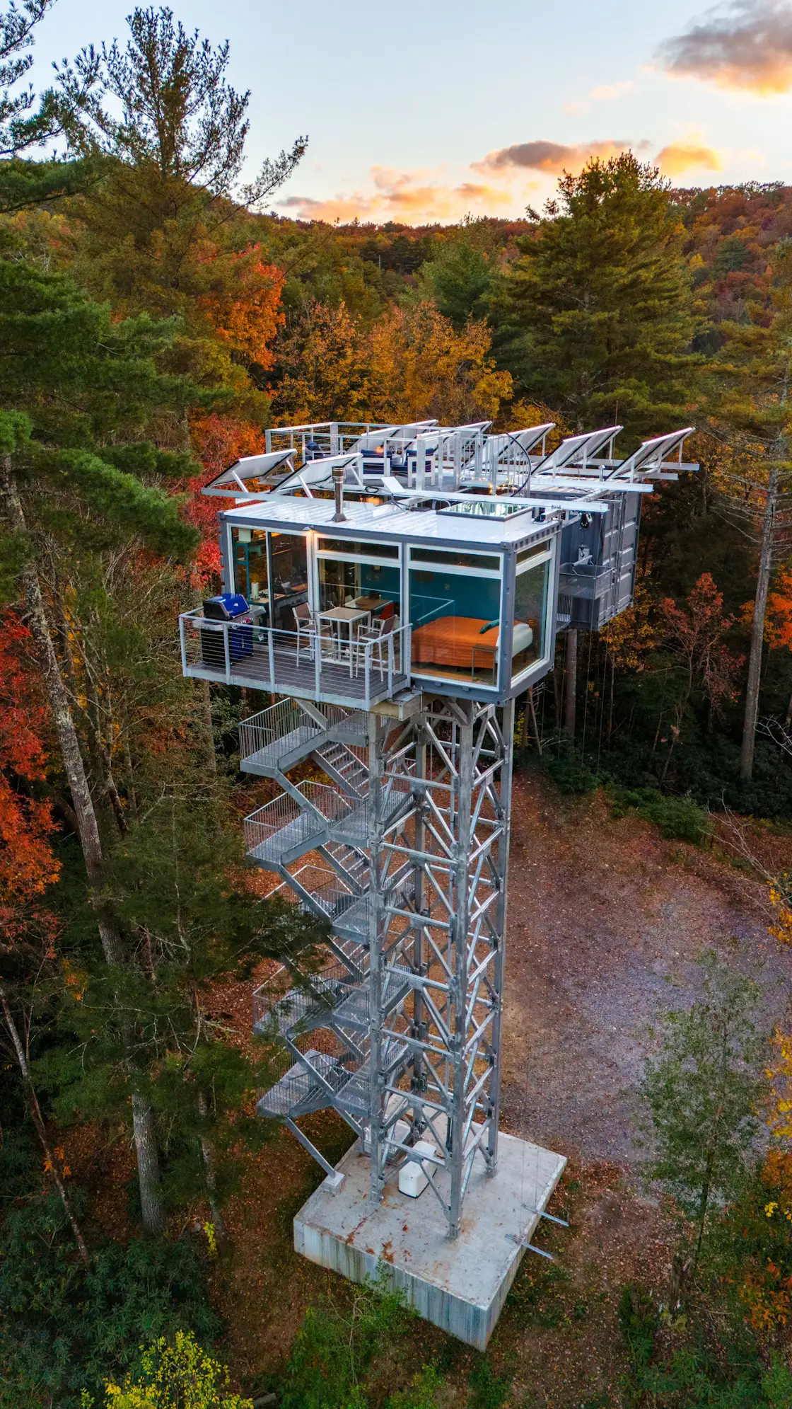 Photo 2 of 20 in River Forest Lookout by Mark Derenthal - Dwell