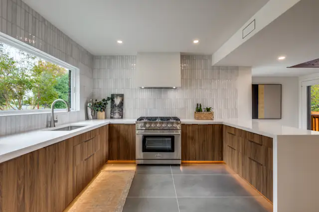 Photo 7 of 15 in Brick Meets Ponderosa Pine at an Architect’s $850K ...