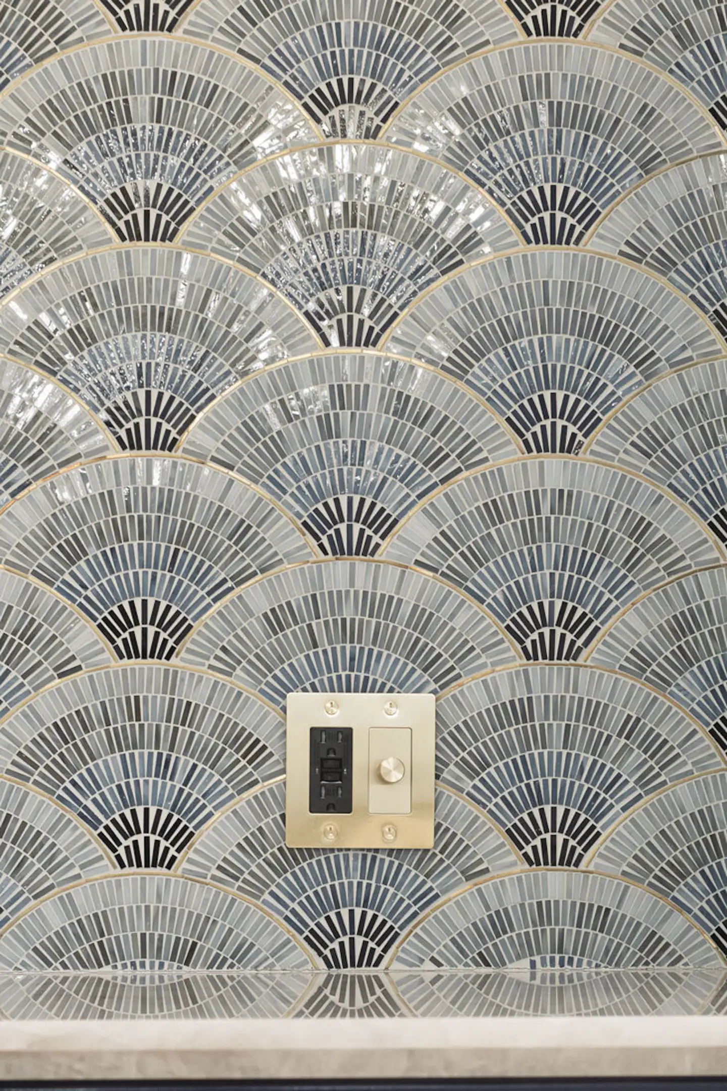 Photo 14 of 26 in Art Deco Loft by Eric Yang - Dwell