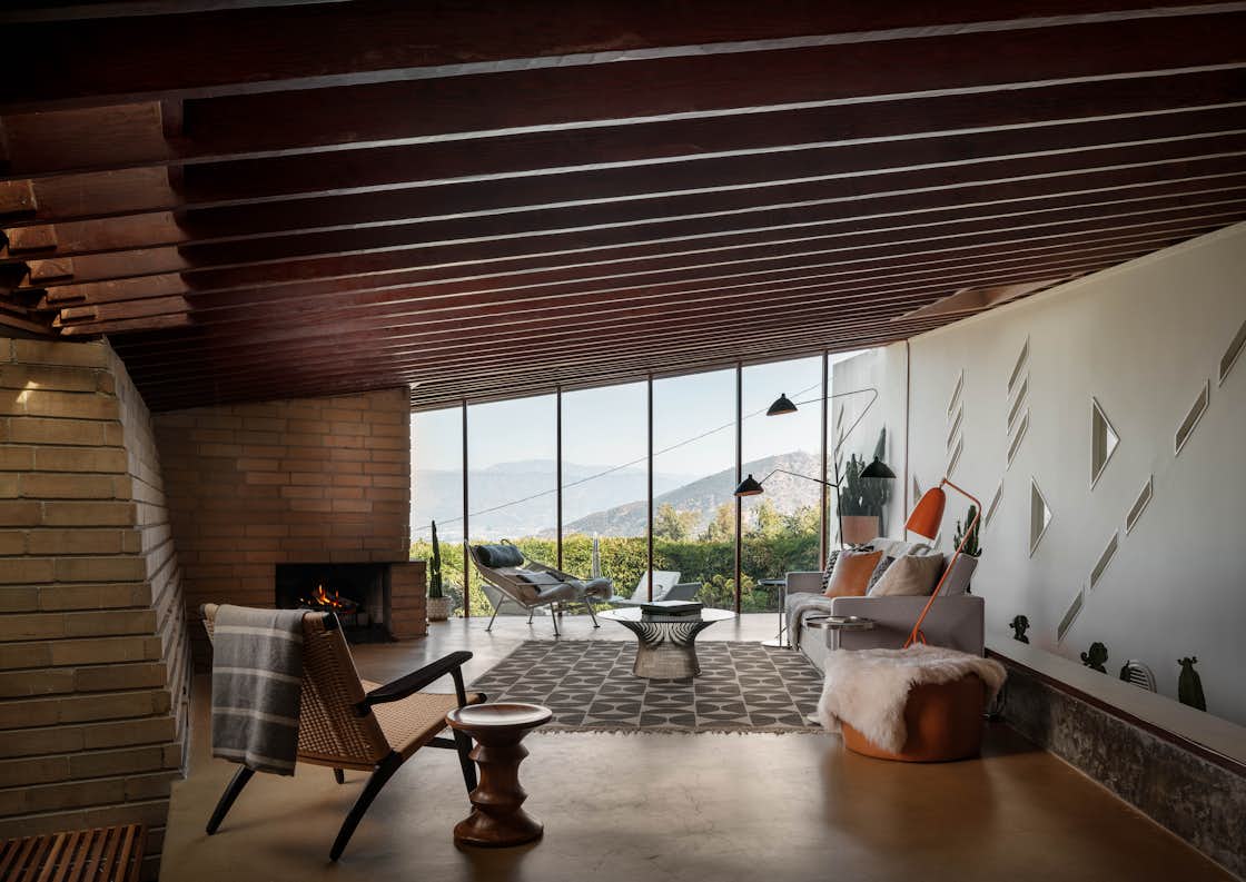 Photo 3 of 10 in The Bergren Residence - John Lautner by Morgan ...