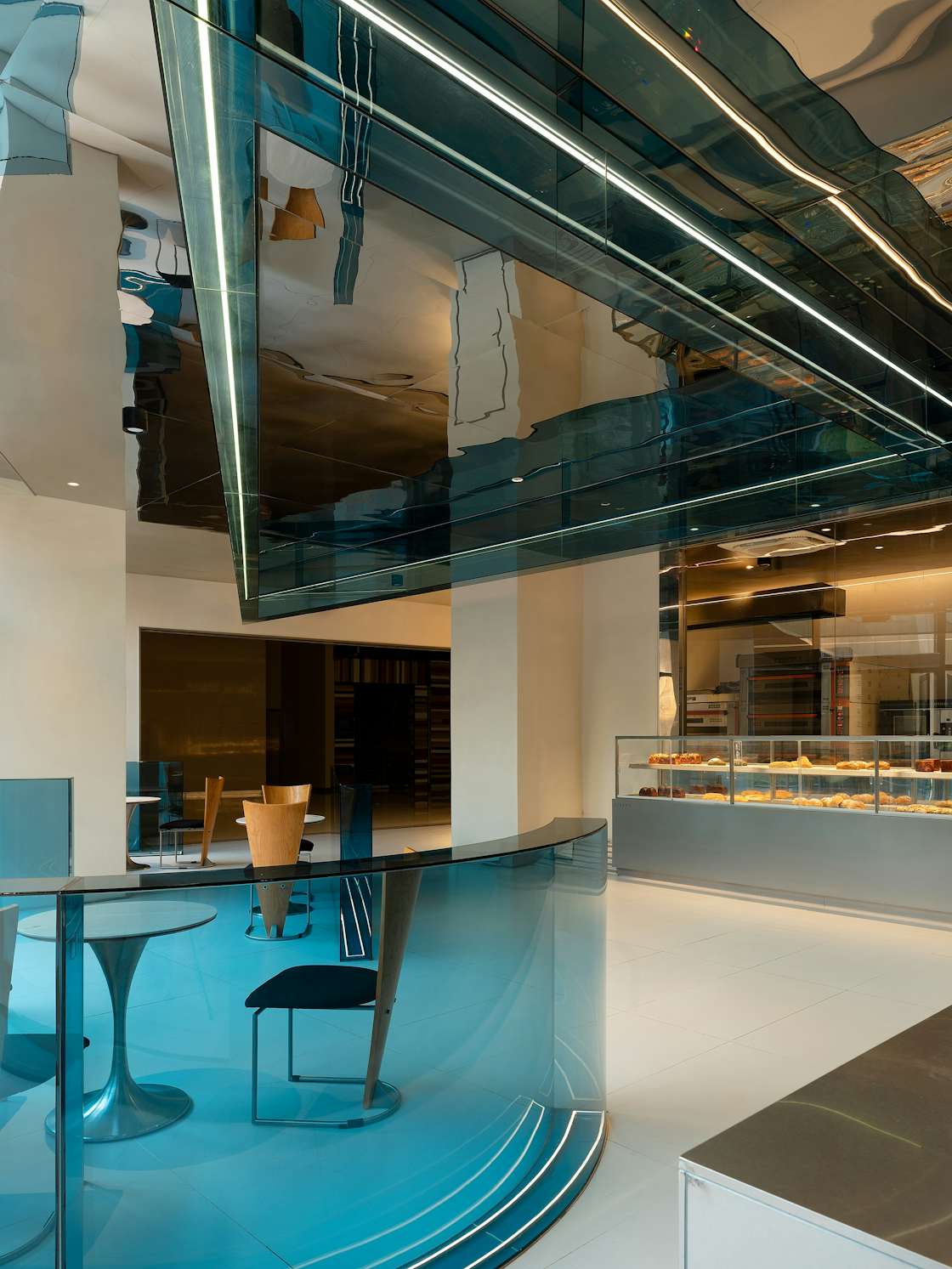 Photo 10 of 21 in Sikena Bread by Zuo Shan You Chuan Architecture ...